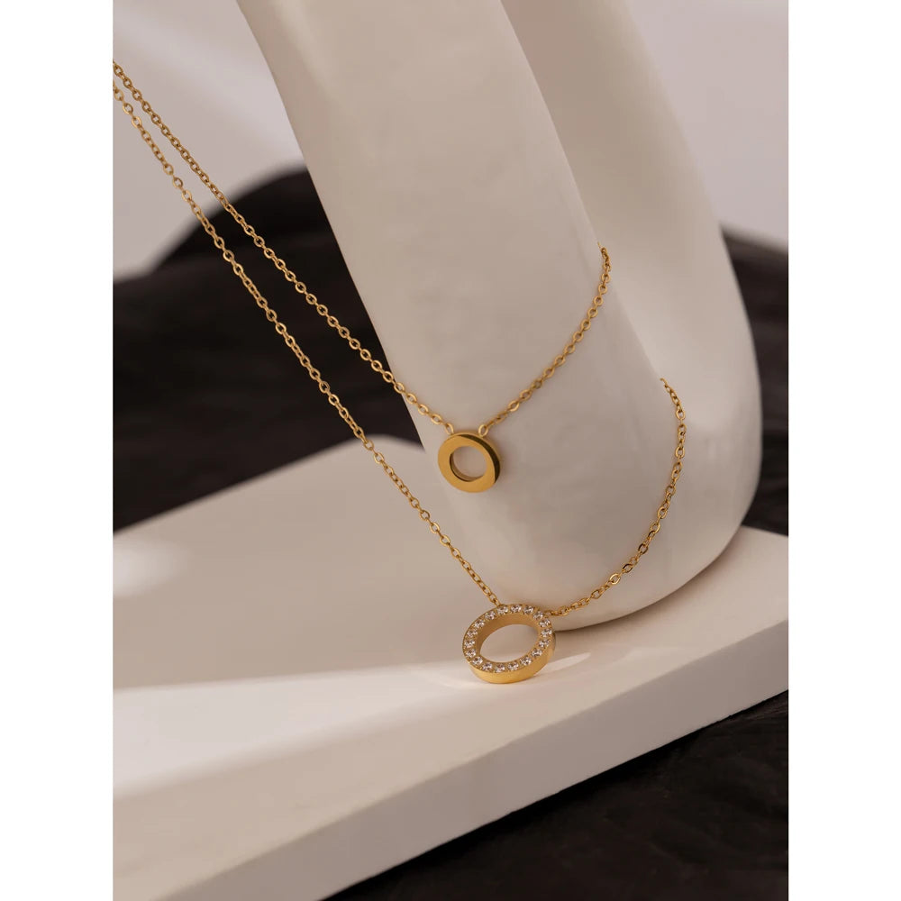 Double Halo Layered Necklace – 18K Gold-Plated Pavé Circle Duo – Isalene